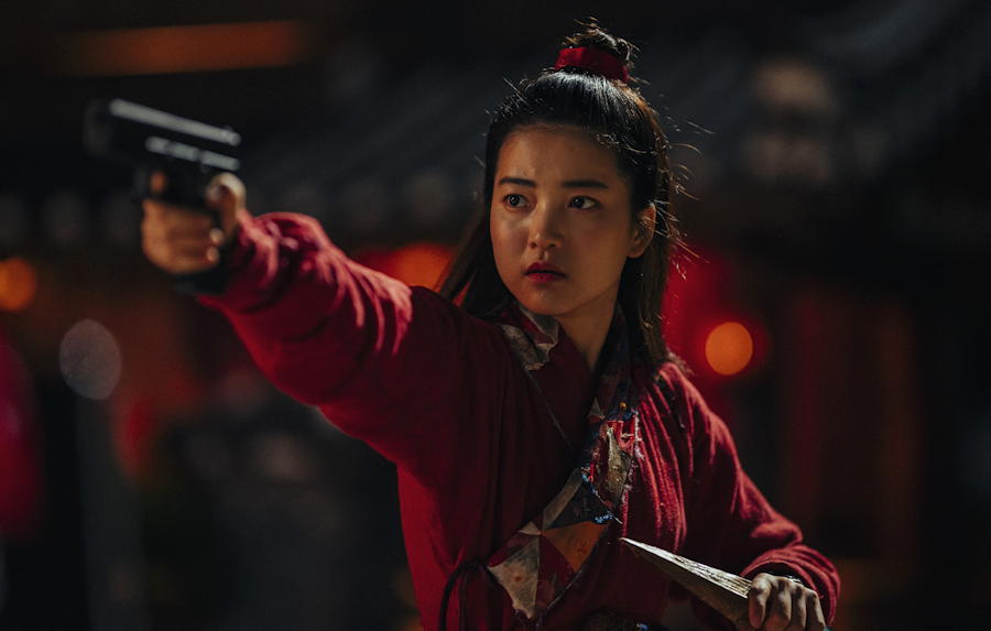 Film Review: Fantastic Korean Sci-Fi Action “Alienoid” -- from Planet Dave