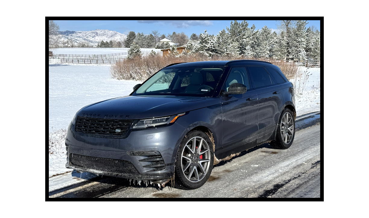 Simple Elegance: The 2025 Range Rover Velar Dynamic SE